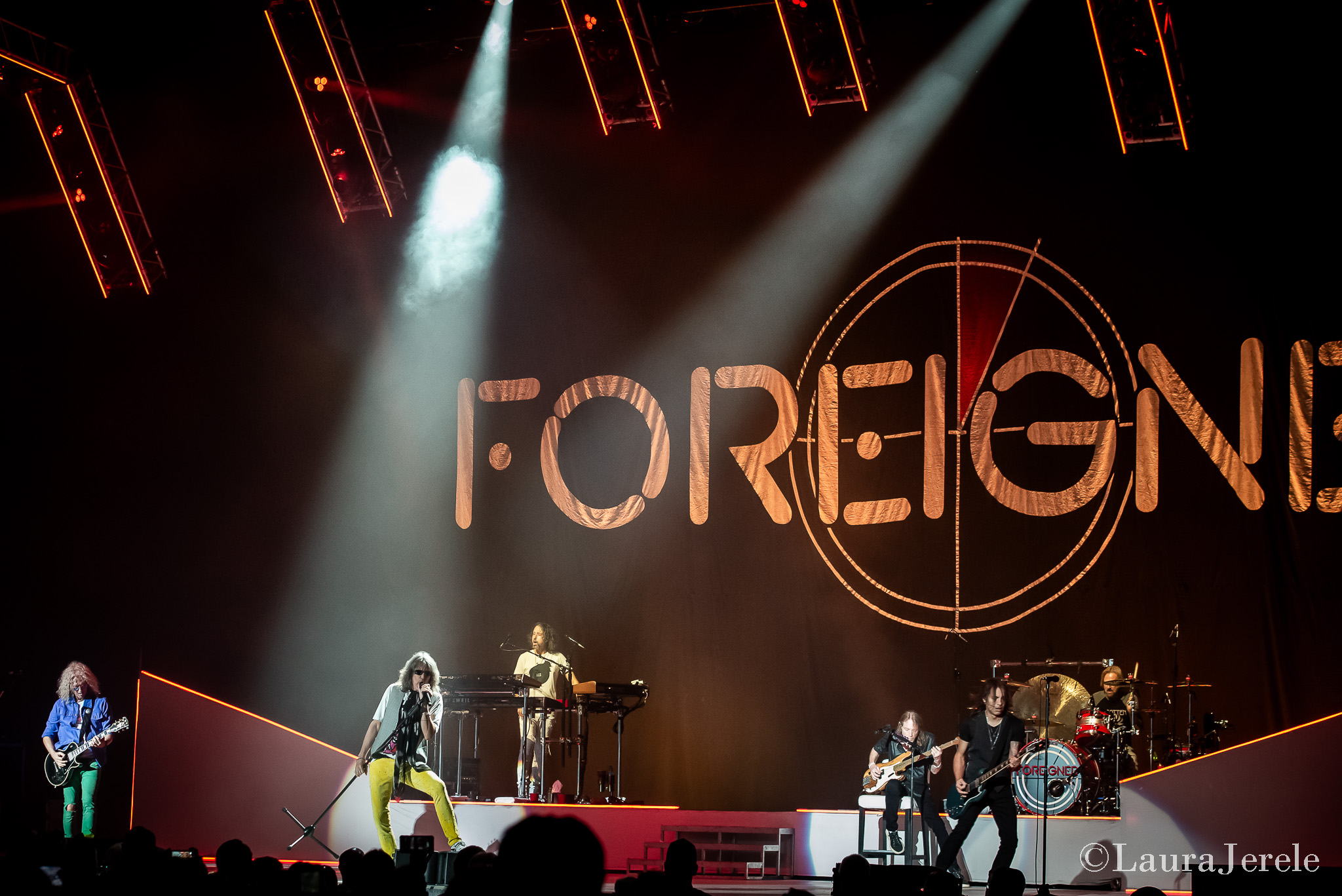 Foreigner (5)